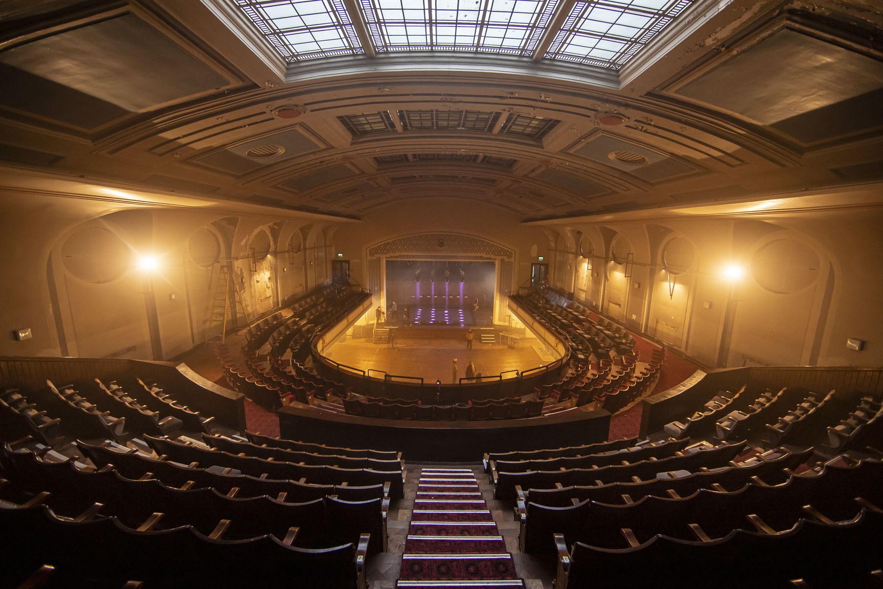 'Live in Leith' with Robe lighting - Essential Install