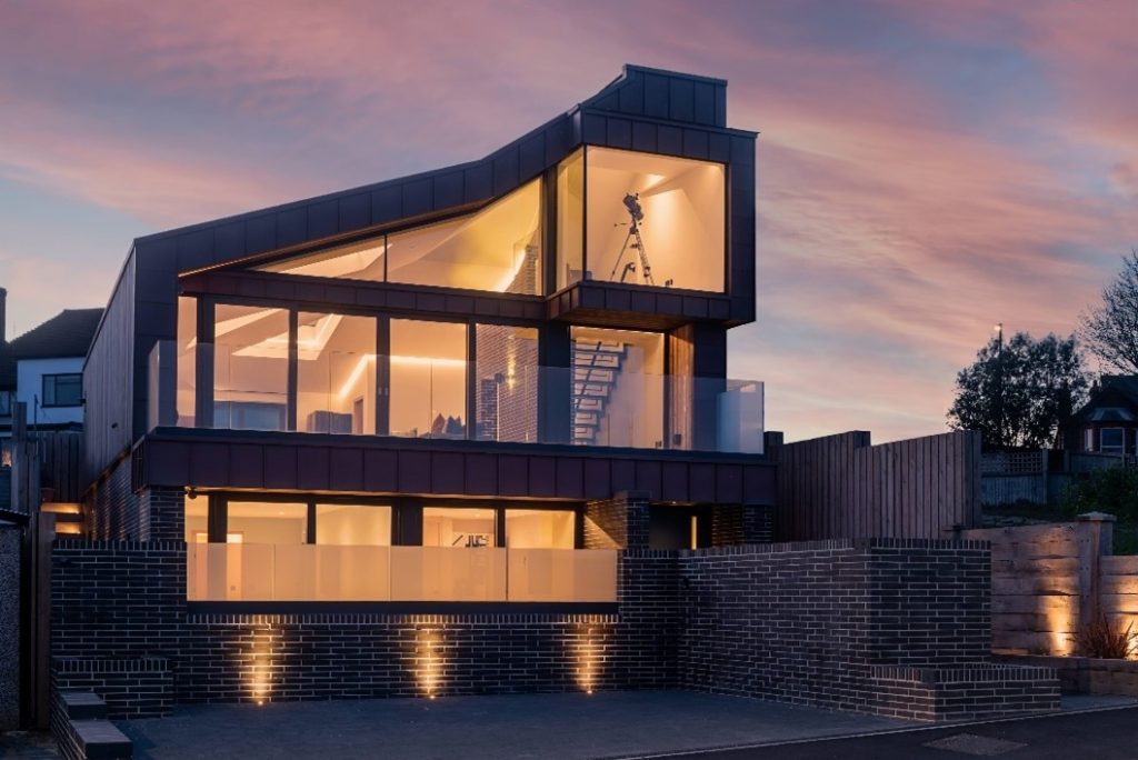 Rako Illuminates Past And Present - Essential Install