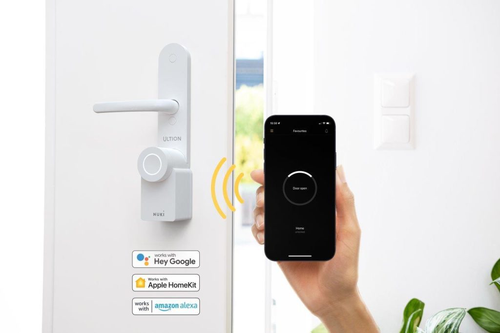 Control4 unveils next-generation Halo Family of remotes