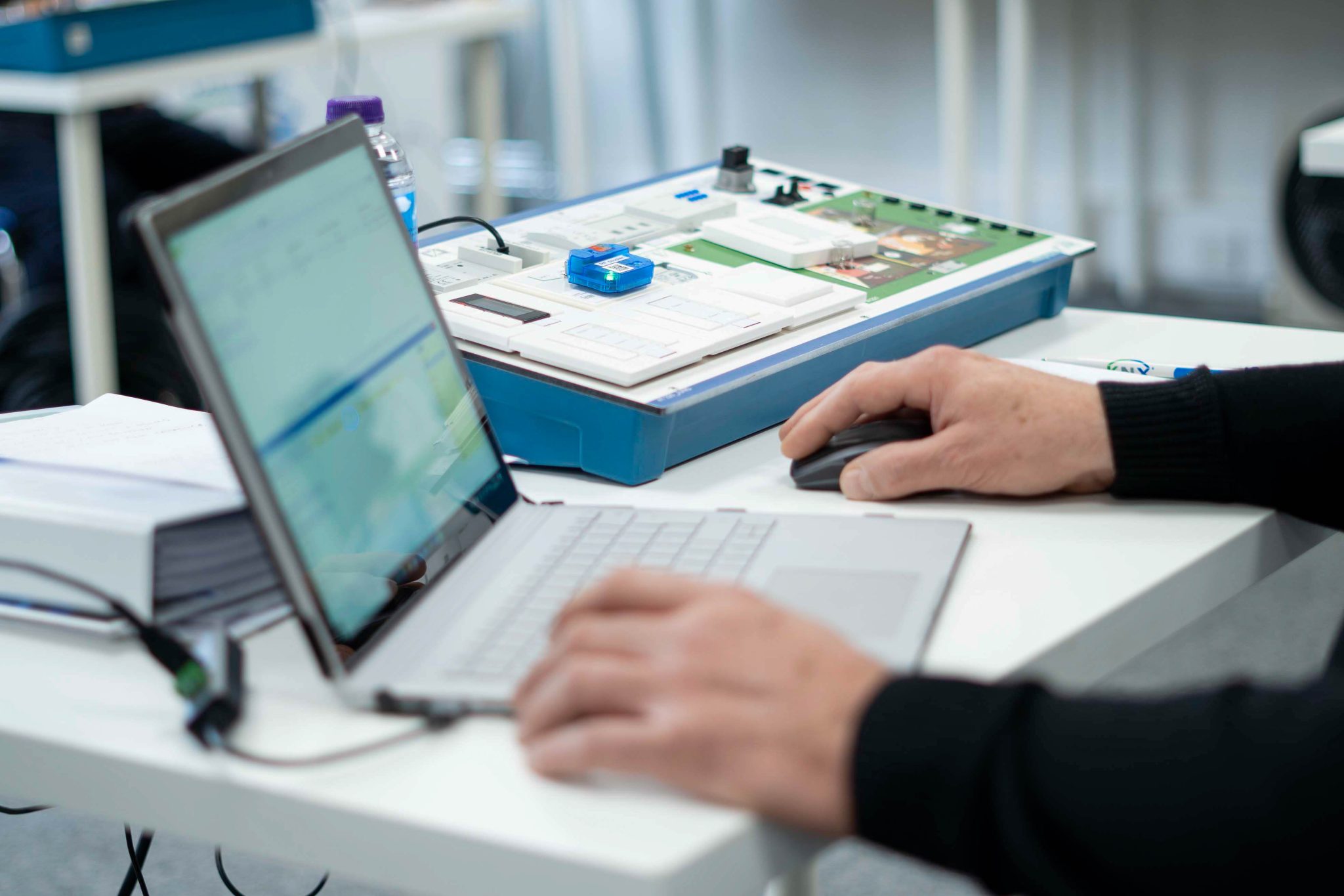 A SUMMER OF KNX TRAINING FROM BEMCO - Essential Install