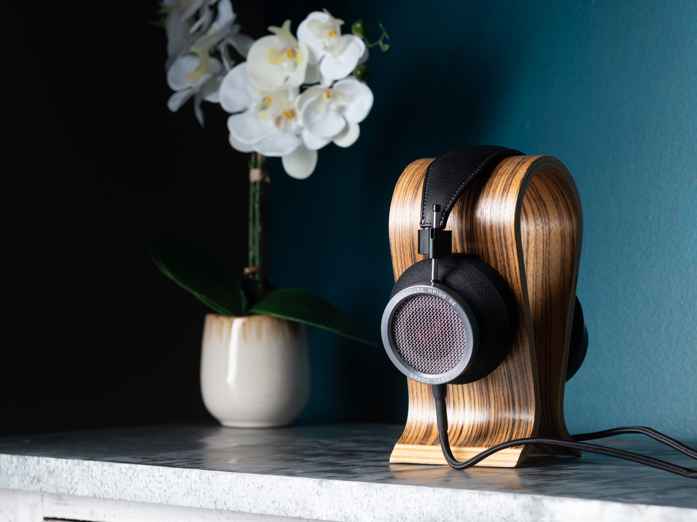 Grado Labs’ new Signature HP100 SE headphones are contemporary homage ...