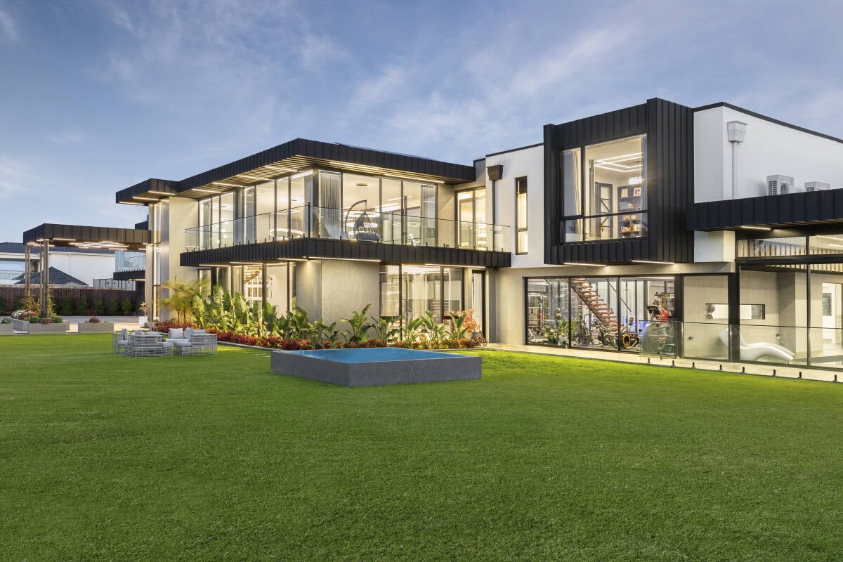 Control4 Vibrant lighting transforms Melbourne smart home - Essential ...